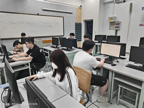 智能工程学院JAVA工作室顺利开展社团活动