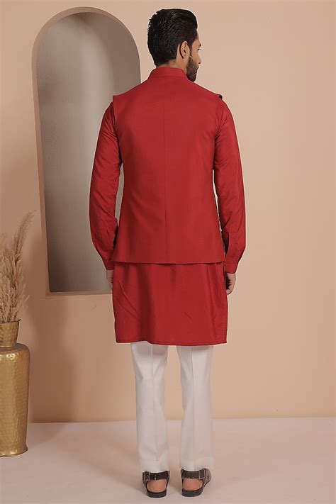 maroon silk embroidered nehru jacket set design by naman ahuja at