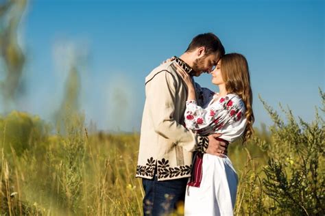 Premium Photo Beautiful Couple In Field