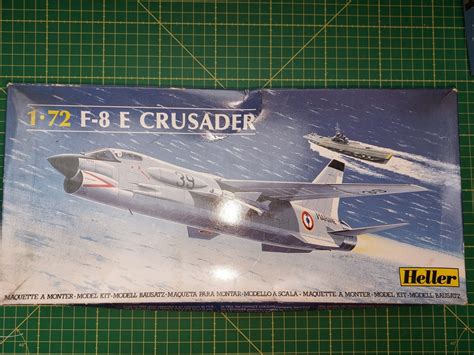 [heller] F 8 E Fn Crusader De Le Flotille 12 F