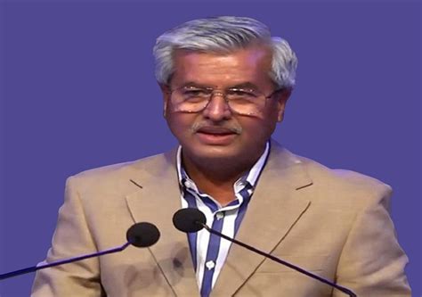 dushyant dave sobs as he bids cji ramana farewell