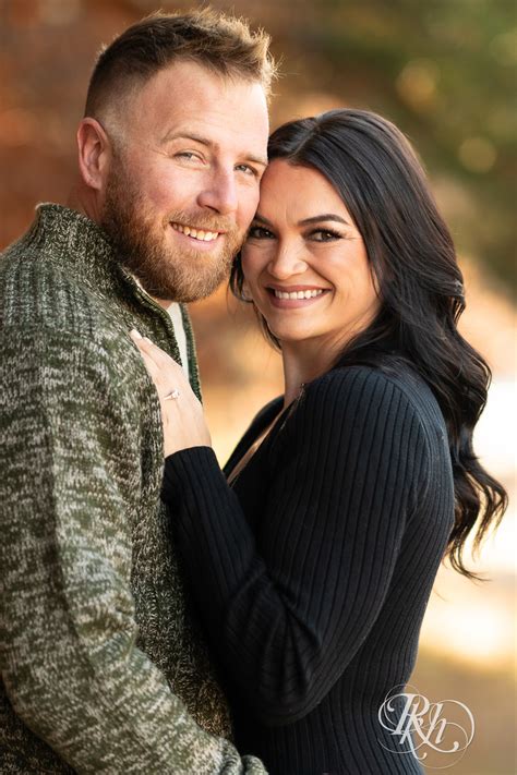 December Morning Engagement Photos Amy And Travis Lebanon Hills
