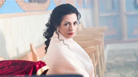 Елена Петрова за ролята ѝ в Ние нашите и вашите Nova Bg