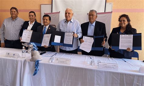 Univa La Piedad Firmó Convenio De Apoyo A Egresados Del Cobaem A Nivel