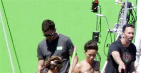 Exclusif Gal Gadot Tourne Une Scène Daction Pour Le Film Wonder
