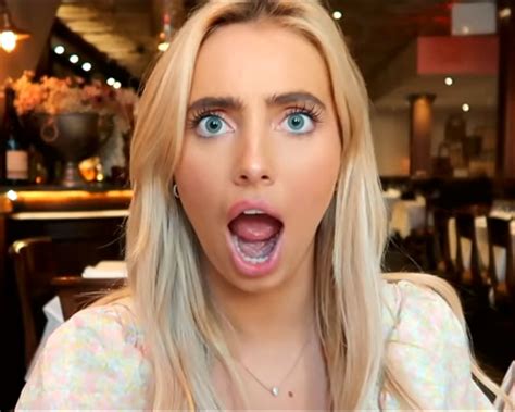 When She Sees Your Dick Scrolller