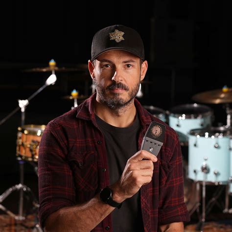 Stan Bicknell Endorses Se Microphones Renowned Drummer And Educator