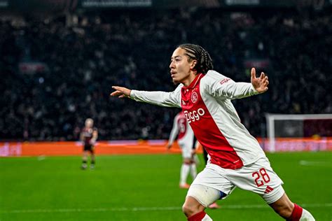 Ajax Hand Galatasaray First Loss Since August And Secure Europa League Play Off Spot