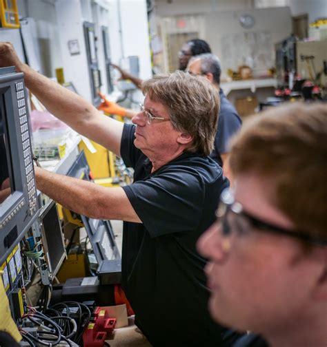 Why Cnc Training Is Essential For Modern Manufacturing Teams Tie Information Center