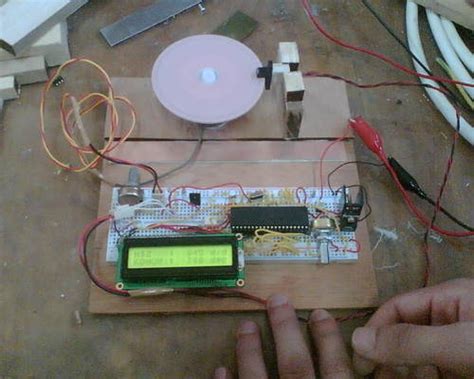 pic16f877 lcd motors speed indicator encoder circuit electronics projects circuits