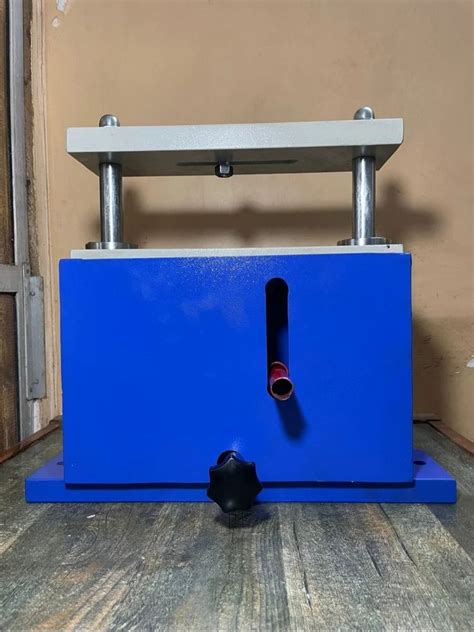 Plasticsrubber Hydraulic Specimen Cutting Press Capacity 3ton