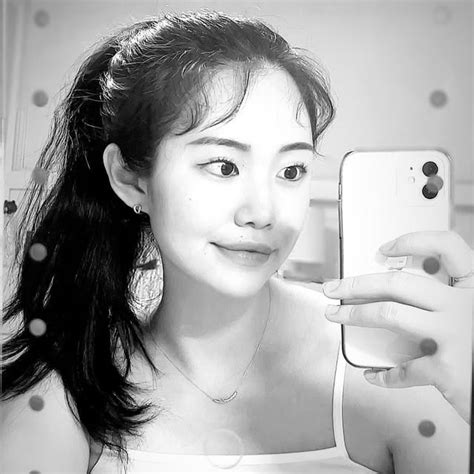 센 Mandyin • Threads Say More