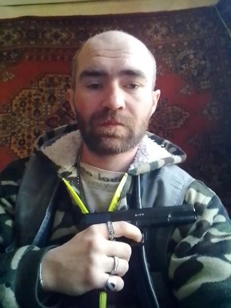 Ищю девушку для опшение и нетолко может и саздане семьи а там как палучится тату пирсинк