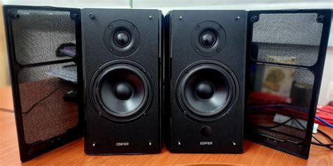 Edifier R2000DB Bluetooth Bookshelf Speakers Audio Soundbars Speakers Amplifiers On Carousell