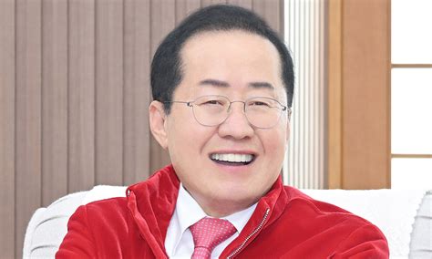 홍준표 대선 출마 거듭 시사…“3년 만에 서울로 이사할 생각에 심란”