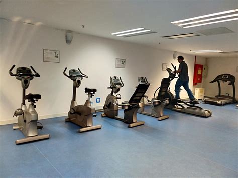 有一种大学是别人的大学 有一种健身房是“免费”的健身房