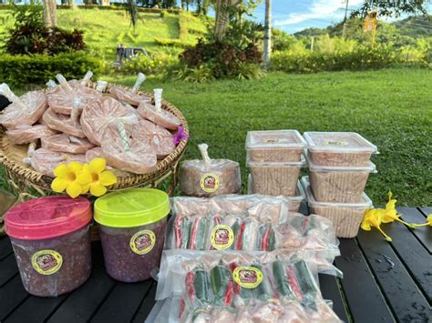 ໄຄແຜ່ນ ແຈ່ວບອງ ແມ່ນົກ ໄຄແຜ່ນ ແຈ່ວບອງ ແມ່ນົກ ຕະຫຼາດໂພສີ