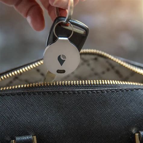 Smart Bluetooth Tracking Device Finder Dbazarpk
