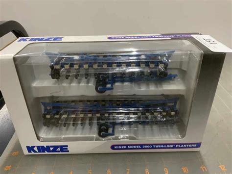 Kinze Model 3600 Twin Line Planters Live And Online Auctions On