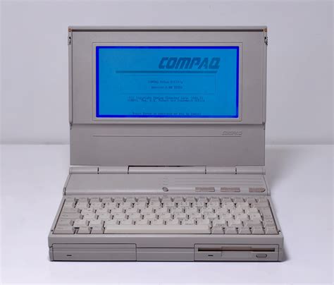 Compaq LTE Laptop Old Crap Vintage Computing