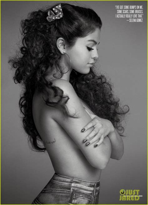 Selena Gomez Topless