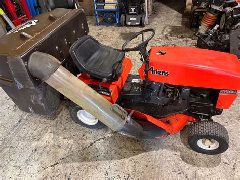 Trattorino Tagliaerba Ariens Hydro Potente E Robusto Usato A Gordola