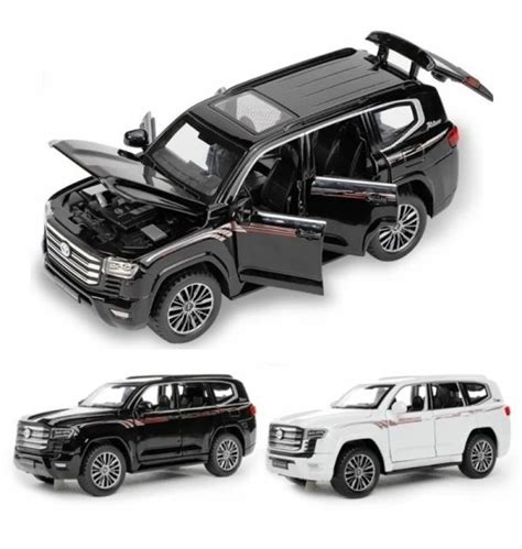 132 도요타 랜드 크루저 Lc300 Suv 미니어처 다이캐스트 장난감 자동차 모델 사운드 및 라이트 도어 티몬
