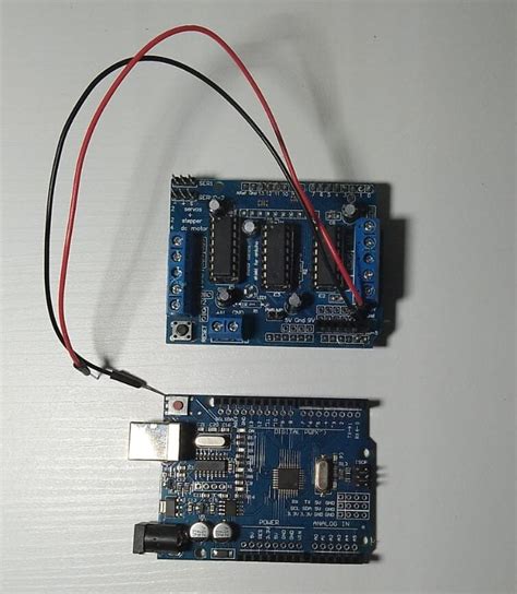 Robô Que Evita Obstáculos Com Arduino Blog Eletrogate
