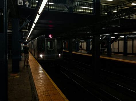 navigating nyc made easy with subway map apps visitnyc