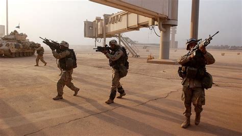 Ракетна атака срещу военна база в Северен Ирак има ранени снимки