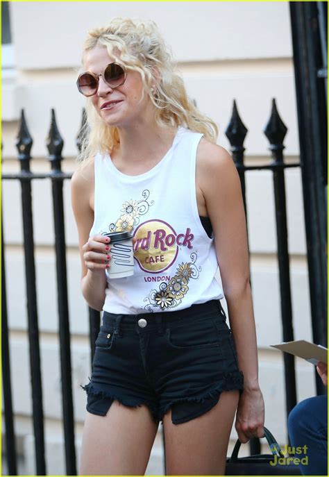 Pixie Lott Sends Thank You Tweet To Danielle Peazer For Coming To See