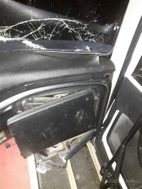 Хэнтий аймгаас 3 км ийн зайд 44 хүн тээвэрлэж явсан автобус осолджээ