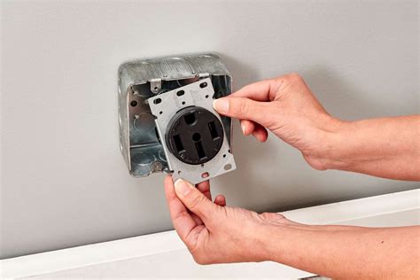 Difference Between V V Outlets Hoover Electric