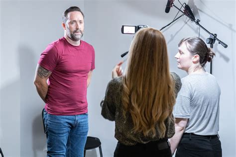 How Acting Classes Can Improve Your Public Speaking Skills