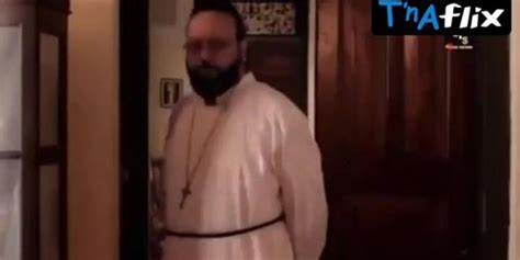 Jacqueline Fernandez Sexy Scene In According To Matthew