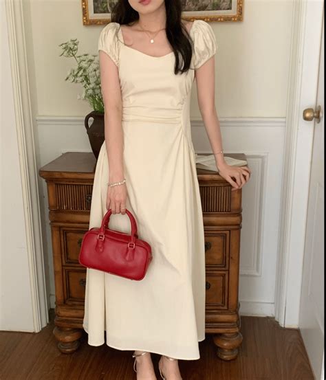 반하니 폴렛 ️스퀘어넥 퍼프 슬림 셔링 플레어 롱 원피스 2color