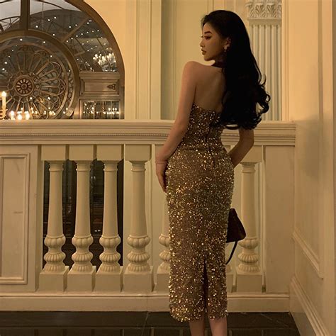 [연말룩 파티드레스] 크리스마스 브라운 홀터넥 스팽글원피스 나시 파티원피스 롱스커트 슬림 허리라인 타이트 롱드레스 30대 섹시한 쇼핑몰