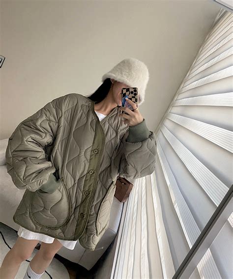 남녀공용커플룩 오버 퀄팅 점퍼 경량 깔깔이 겨울 아우터 패딩 에이블리