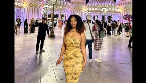 فتاة أمريكية في الإمارات ممنوعة من السفر لأنها تصرخ صحيفة الوطن