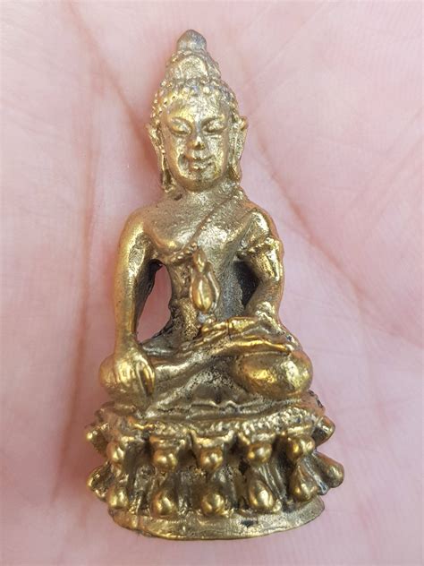 พระกริ่งหลวงพ่อคูณ ปริสุทฺโธ วัดบ้านไร่ จ นครราชสีมา ปี2536 รุ่นทิ้งทวน Th