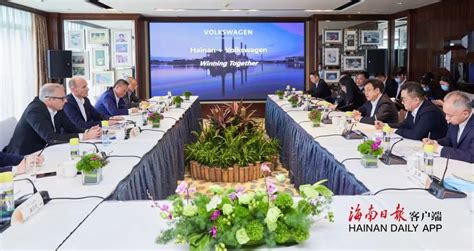 冯飞与大众汽车集团中国董事长兼ceo贝瑞德举行工作会谈