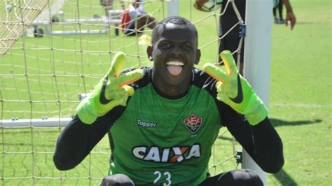 Novo Reforço Do Grêmio Posta Em Rede Social E Agita A Torcida