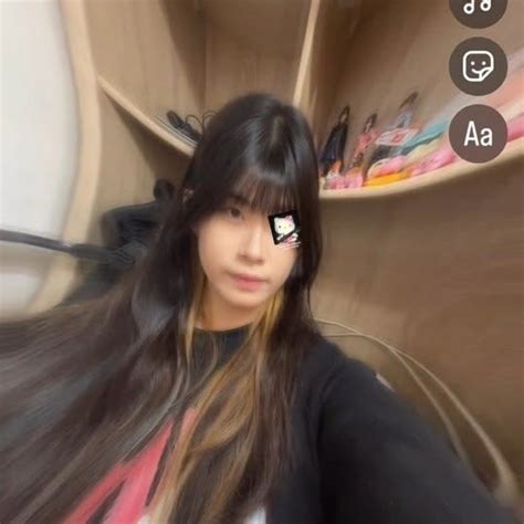 W7 77cww • Threads Say More