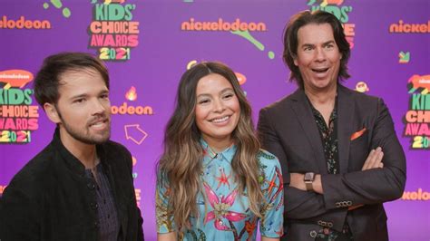 Icarly Revival On Paramount Plus Everything We Know Entertainment