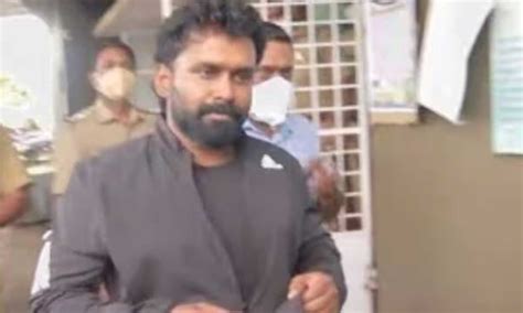 കുപ്രസിദ്ധ ഗുണ്ട മരട് അനീഷ് പിടിയിൽ Gangster Marad Aneesh In Police Custody Kerala News