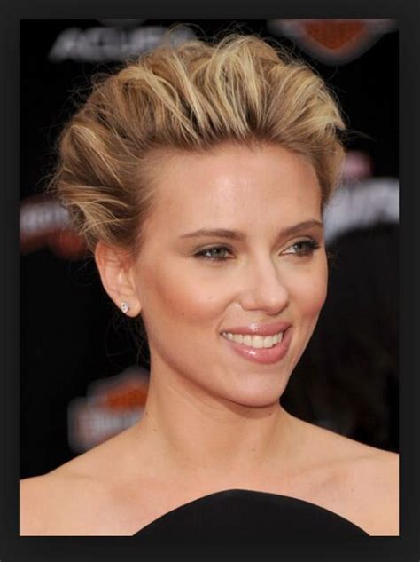 Pin By Hillary Goss On Hairstyles Scarlett Johansson Hairstyle Hair