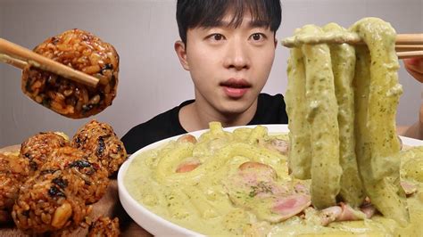 한번씩 생각나는 바질떡볶이 바질 맛있따삼첩분식 바질떡볶이 대패볶음밥 먹방ㆍ Asmr Mukbang Basil Tteokbokki Rice Ball Youtube