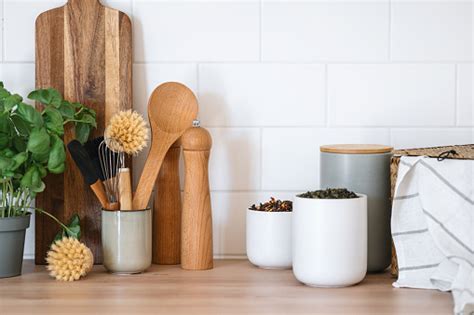 현대적인 주방 인테리어 디자인의 환경 친화적 인 주방 용품 및기구 부엌에 대한 스톡 사진 및 기타 이미지 부엌 양념류