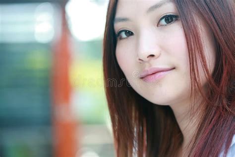 Giovani Donne Di Affari Asiatiche Fotografia Stock Immagine Di