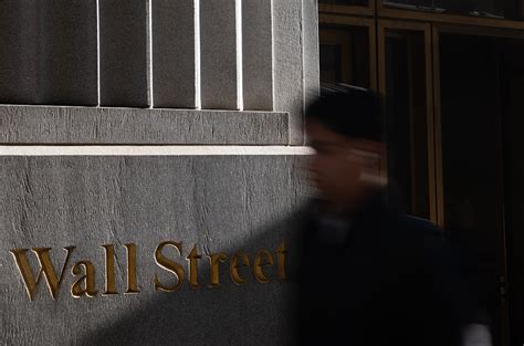 七巨头风头不再！华尔街最准分析师：美股或难跑赢其他股市凤凰网北美凤凰网